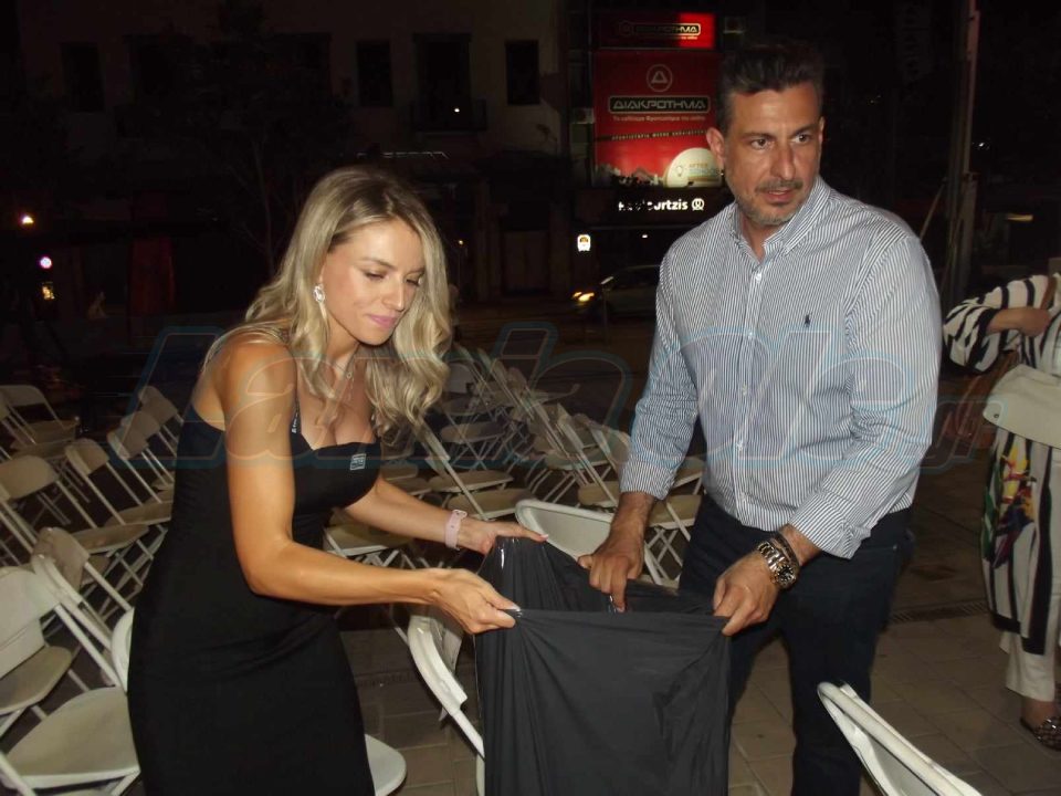 Βοήθησαν οι ίδιοι να καθαριστεί ο χώρος! (pics) | LamiaOle
